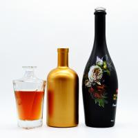 China Super Flint Glass Material 700ml Spirit Bottle for Screen Printing Surface Handing for sale