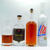 China Super Flint Glass Material 700ml Spirit Bottle for Screen Printing Surface Handing for sale