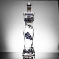 China Whisky Custom Design Glass Bottle 750ml Flip Top Vodka Bottle with Express Shipping for sale