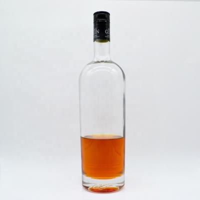 China Decal/Screen Printing/Painting/Frost Surface Handing 700ml Glass Bottle with Lid for sale