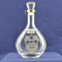 China Transparent Glass Vodka Bottle Made in Ukraine with Frosted Design at CIF for sale