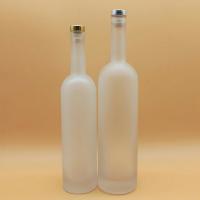 China Clear 750ml Glass Liquor Bottles for Vodka Whiskey Spirits Alcohol for sale