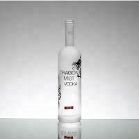 China Super Flint Glass Collar 750ml Vodka Bottles with Screw Top Sealing Type on Promotion for sale