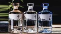 China Decal 700ml 1000ml Screen Printing Screw Lid Clear and Frosted Flat Flask Coffee Glass Bottle for Liquor for sale