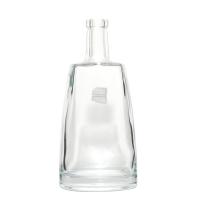 China 700ml White Whiskey Decanter Vodka Mineral 750ml Spirit Glass Liquor Bottle Cork Seal for sale