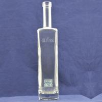 China 200ml Square Glass Bottle for Liquor Sales Super Flint Glass Material Surface Handing for sale