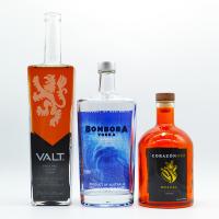 China TUV Standard Glass Wine Bottle Whiskey Glass Packaging Engraving Surface Customized for sale