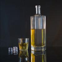 China Super Flint Glass Bottle for Gin Whisky Vodka Brandy Liquor 750Ml 700Ml 1L Square Shape for sale