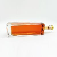 China Super Flint Glass Bottle for Gin Whisky Vodka Brandy Liquor 750Ml 700Ml 1L Square Shape for sale