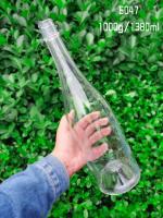 China Square Customized Glass Liquor Bottles for Spirits Vodka Gin Rum Whisky 700ml Cork for sale