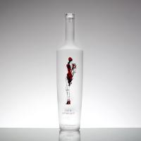 China Round Cork Top Lids Glass Bottle for 550ml 700ml 750ml Vodka Gin Rum in Cylinder Shape for sale