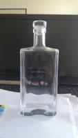 China Crystal White Material Square Glass Bottle 500ml for Spirits Gin Rum Vodka Whiskey for sale