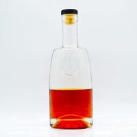 China Industrial Beverage 700ml Clear Glass Bottle with Cork and Super Flint Glass Material for sale