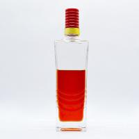 China Industrial Beverage 700ml Clear Glass Bottle with Cork and Super Flint Glass Material for sale