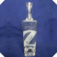 China Hot Stamping Surface Handling Super Flint Top Grade Gin Vodka 750ml Square Glass Bottle FOB for sale