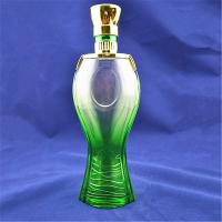 China 750ml Capacity White Liquor Glass Bottle in Rocket Shape for Drinks and Beverages for sale