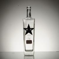 China OEM Welcome 750ml Glass Beverage Bottles For Wine Whiskey Tequila Vodka Glass Glass for sale