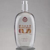 China Flint Vodka Whisky Cork Cap 750ml Glass Whisky Bottle with Cork Base Material Glass for sale
