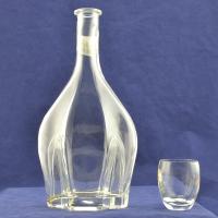China ISO14001 Certified Super Flint Glass Bottles for XO/Brandy/Whiskey/Vodka Manufacture for sale