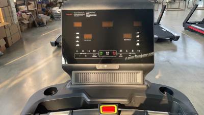 China High Performance Gym Treadmill Equipment 300Lbs Capacity for sale