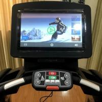 China The Popular Hot Gym Equipment Fitness Equipment of Commercial Treadmill Touch Screen for sale