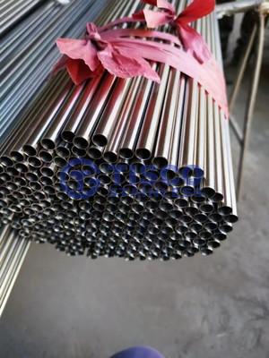 China Sliver Color Stainless Steel Pipe Tube With High Temperature Resistance for sale