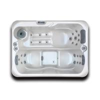China Freestanding Outdoor Whirlpool Hydro Massage Hot Spa Tub For 3 People for sale