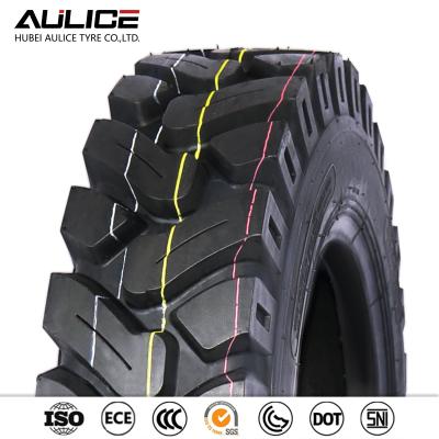 China 16Ply Bias Radial Tractor Tires 8.25-16 Off Road Tractor Tires for sale