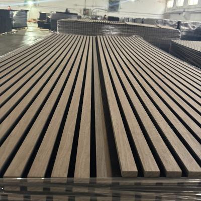 China Smoke Oak Acoustic Wood Wall Panels Sturdy Durable For Interior Wall Decor In Homes Offices Studios for sale