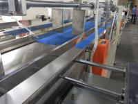 China 2 Lane 2.5KW Conveyor Belt Tissue Paper Packing Machine for sale
