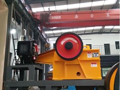 China Intelligent Design Mini Jaw Crusher PE 250x400 With Diesel Engine Steel Chasis for sale