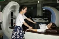 China Painlessness Decompression Therapy Machine Spinal Decompression Table for sale