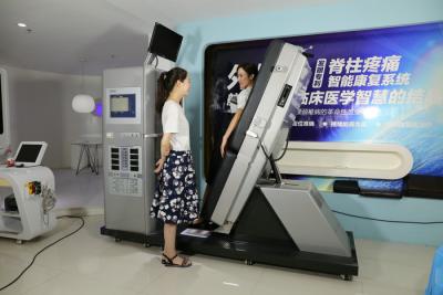 China Intelligent Back Decompression Machine Spinal Stretch Decompression Device for sale