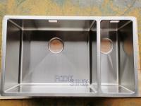 China Popular High-End Multifunctional Double Bowl Sinks Custom Size Handmade Sus304 Stainless Steel Undermount Durable Scratch-Resistant Kitchen Sinks for sale