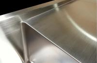China Commercial Kitchen Stainless Steel Single Bowl Sink With Drainboard for sale