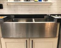 China Commercial 16 Gauge Stainless Steel Sink With Apron 32-7/8