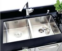 China 32 Inch 18 Gauge Stainless Steel Double Kitchen Sink Undermount With Brushed Surface for sale