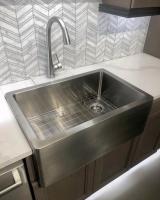 China Desk Mounted Contemporary Kitchen Sink Faucets With Pull Down Sprayer for sale