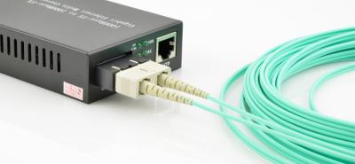 China High Resolution Fiber Optic Media Converter Constant Input Optical Power for sale