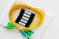 China Good Uniformity  FWDM 1X2 SC APC-SC UPC Fiber Cable Splitter LOW PDL for sale