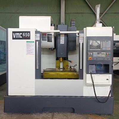 China 3 Axis CNC Vertical Machining Center with 24 Tool Magazine and 5-6 Seconds Tool Change Time for 800x300 Table Size for sale