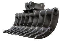 China 1-40ton Excavator Forestry Root Rake with HB450 Wear Plates and Customized Widths for Crawler Excavators for sale