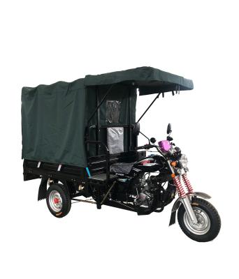 China Enclosed Cabin 150cc 50km/H Covered Three Wheel Motorcycle for sale