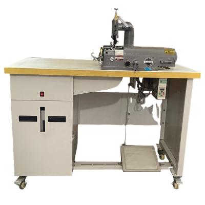 China Dust Collector Electric Leather Skiver Fatigue Resistant Leather Edge Skiver Machine for sale