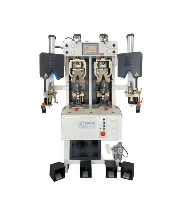 China Highly Precise Cold Hot Back Part Molding Machine 680 Aircons 0.6Mpa For Shoe Manufacturing for sale