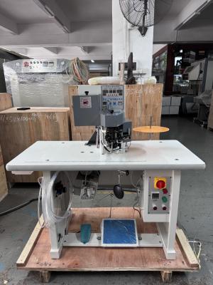 China Lady Shoe Automatic Gluing Midsole Wrapping Machine Women's Shoe Insole Automatic Gluing Wrapping Machine for sale