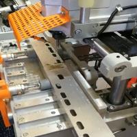 China Two Head Milling Machine for UPVC Aluminum Windows Doors 0.75kW 11200rpm for sale
