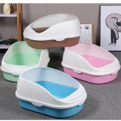 China Modern Semi-Closed Cat Litter Box with Large Capacity 40L Easy Clean Plastic Design in White Coffee Color for sale