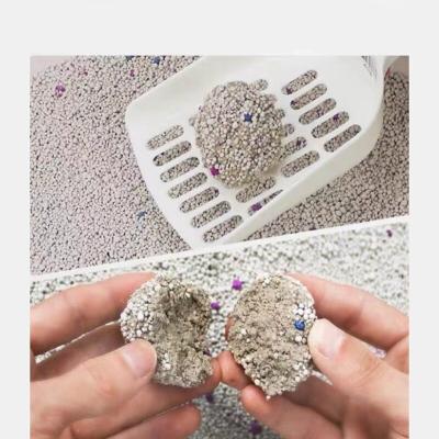 China Spherical Bentonite Cat Litter 0.8-3.8mm OEM Multi Scented Odor Control Strong Clumping Dust Free for sale