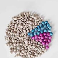 China Low Tracking Clumping Bentonite Kitty Litter 5mm Spherical Odor Control High Absorbency Dust Free for sale